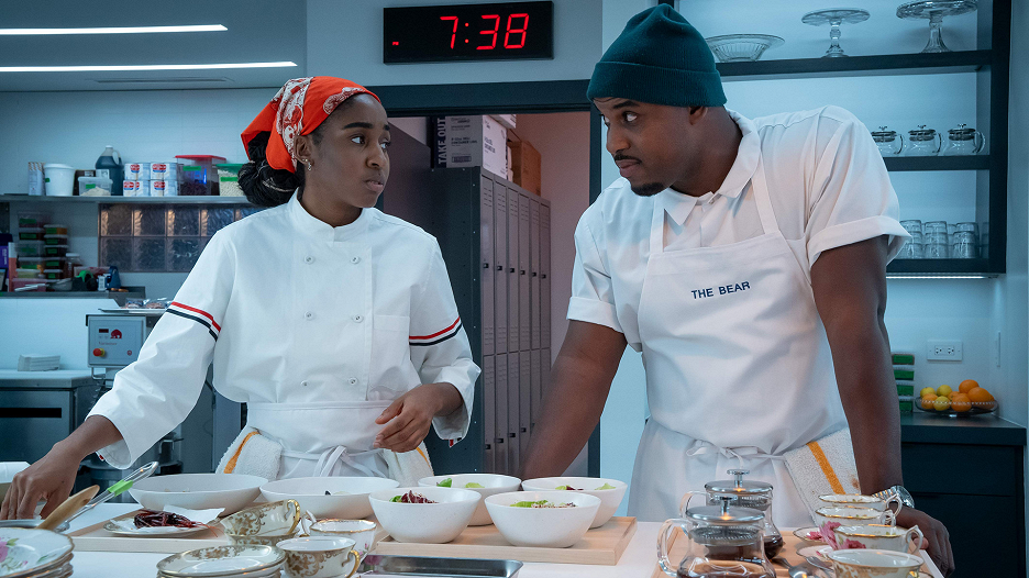 Medvěd - Medvěd (S02E10) (2023) | ČSFD.cz