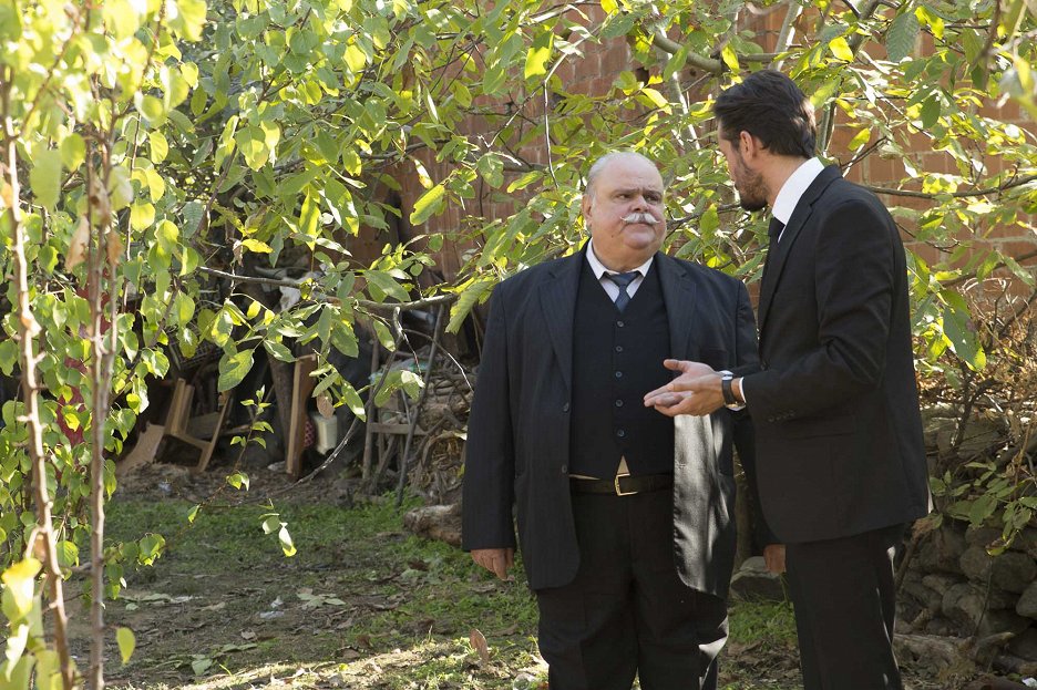 Yeşil Deniz - Yaprak dökümü (S02E15) (2015) | ČSFD.cz