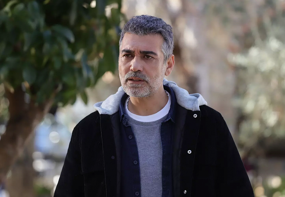 Maviye Sürgün - Episode 10 (E10) (2023) | ČSFD.cz