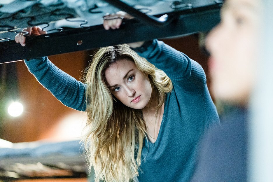 Mrtvý bod - Fire & Brimstone (S05E06) (2020) | ČSFD.cz