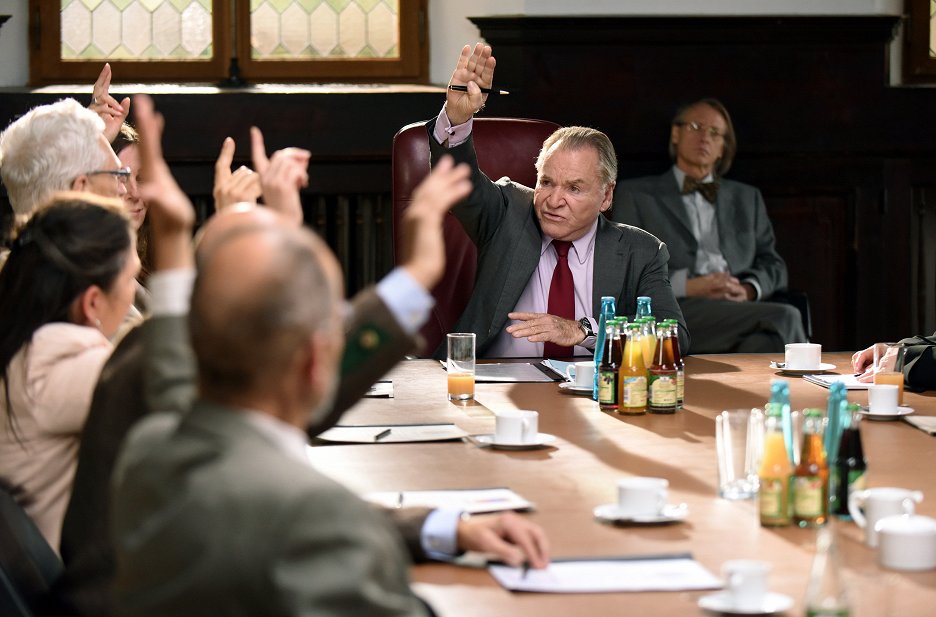 Um Himmels Willen - Zwei Väter (S17E09) (2018) | ČSFD.cz