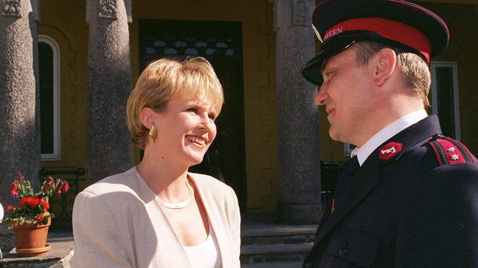 Nini - Den kalkulerte risiko (S01E02) (1998) | ČSFD.cz