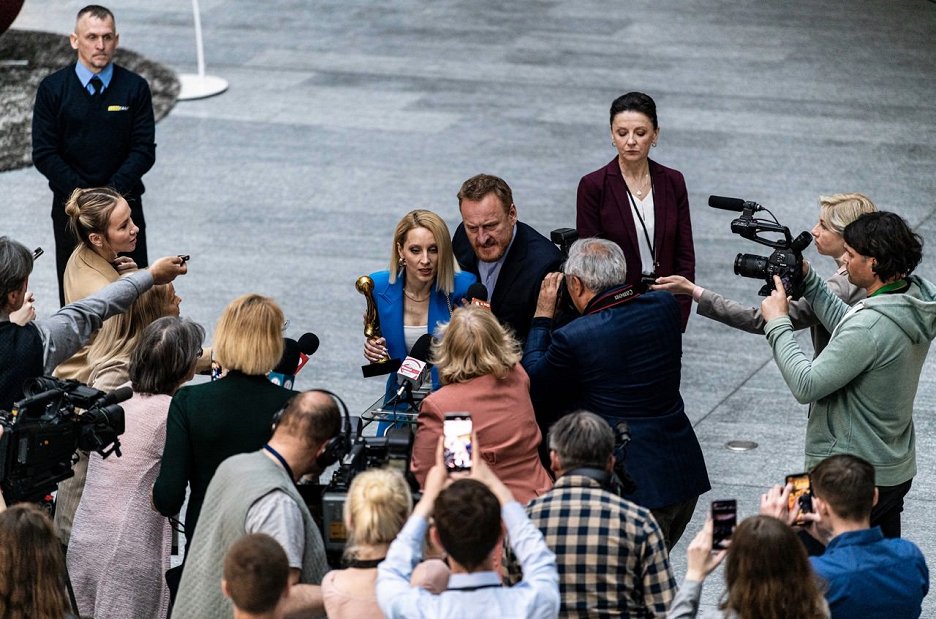 Trollí farma (2023) | ČSFD.cz
