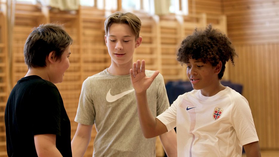 Klassen - Landskampen (S07E15) (2023) | ČSFD.cz