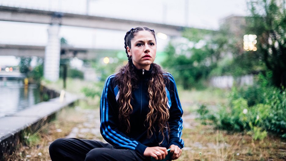 Ulice Berlína - Na nule (S02E05) (2023) | ČSFD.cz