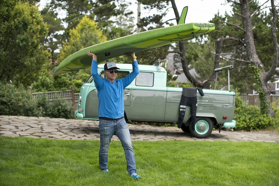 Abstract: The Art of Design - Tinker Hatfield: design obuvi (S01E02 ...