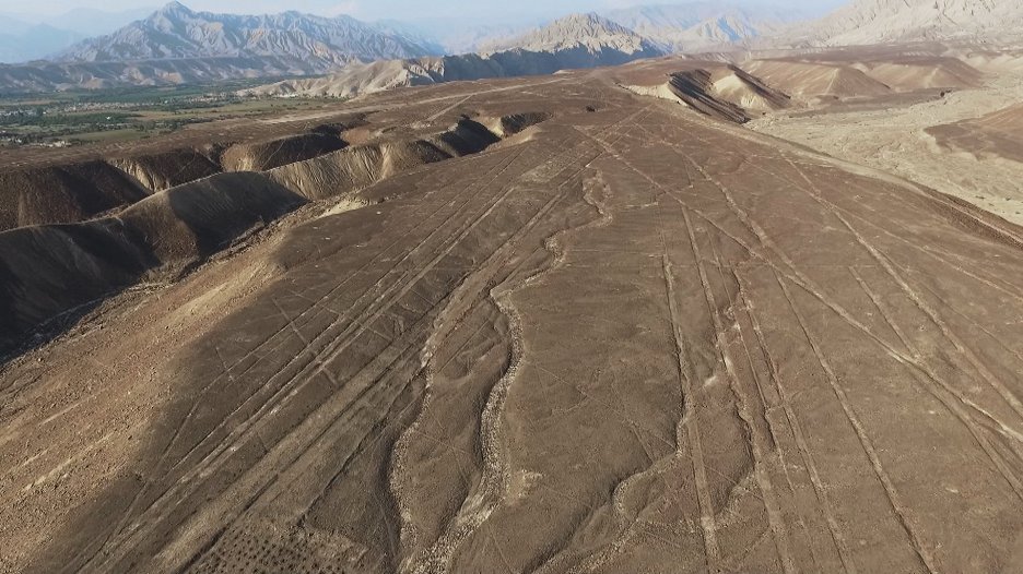 Záhadné obrazce na planině Nazca (2022) | ČSFD.cz