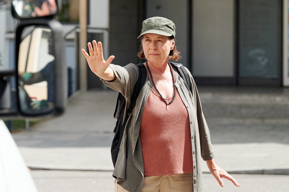 Aufgestaut - Margot (E04) (2023) | ČSFD.cz