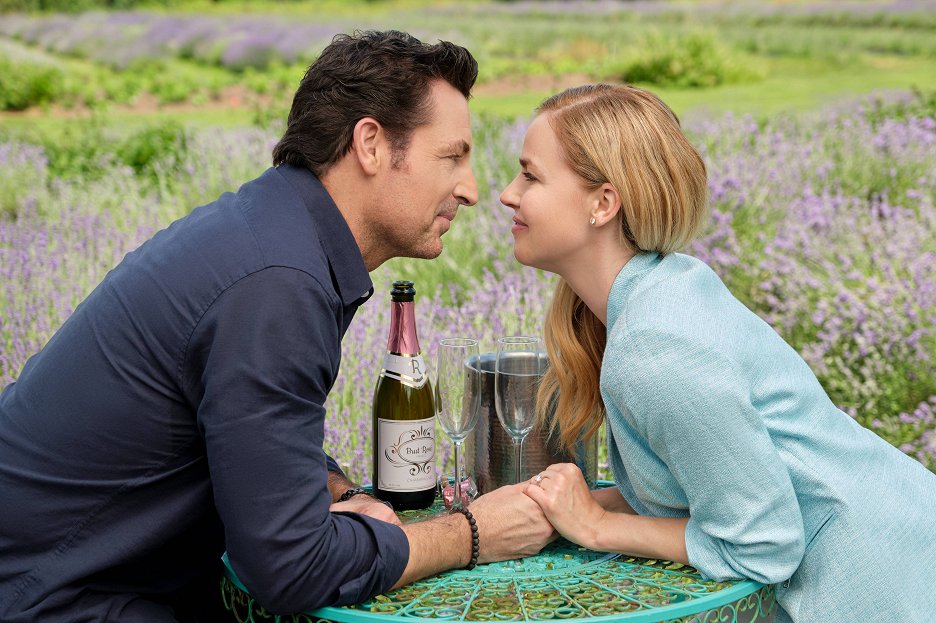 Marry Go Round (2022) | ČSFD.cz