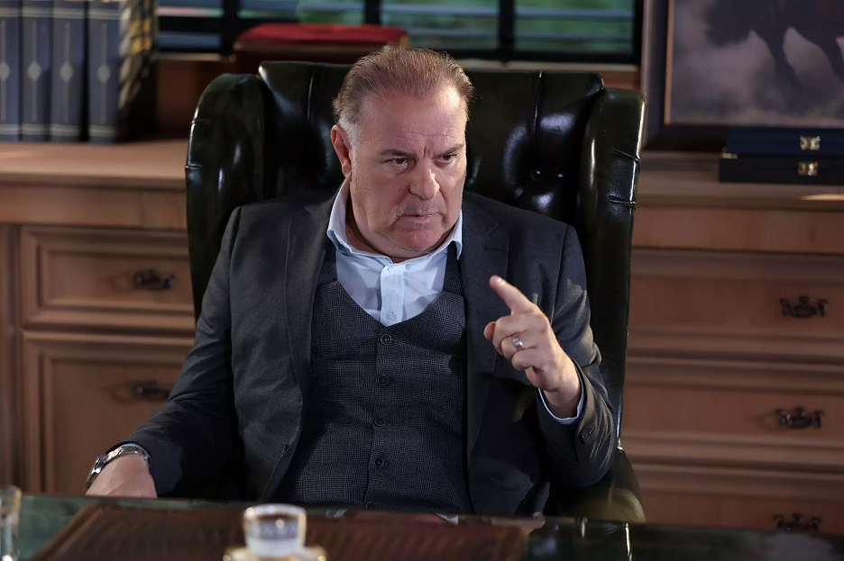 Hudutsuz Sevda - Episode 5 (E05) (2023) | ČSFD.cz