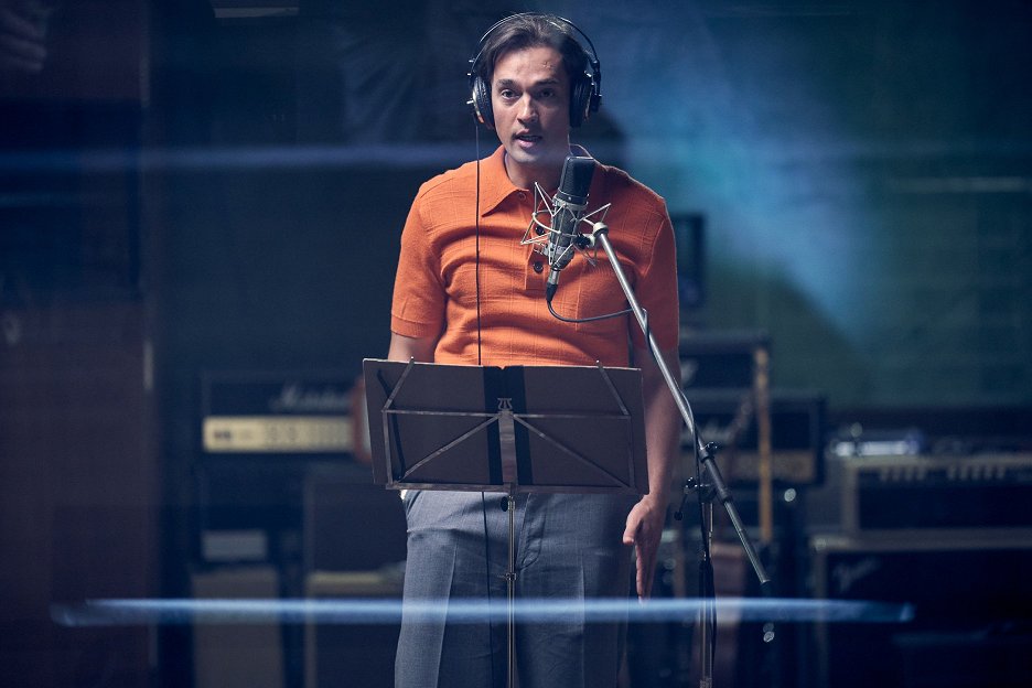 Gute Freunde - Der Aufstieg des FC Bayern (2023) | Soundtracks | ČSFD.cz