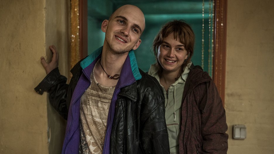 Elvira - Candy (E01) (2022) | Galerie - Z epizody | ČSFD.cz