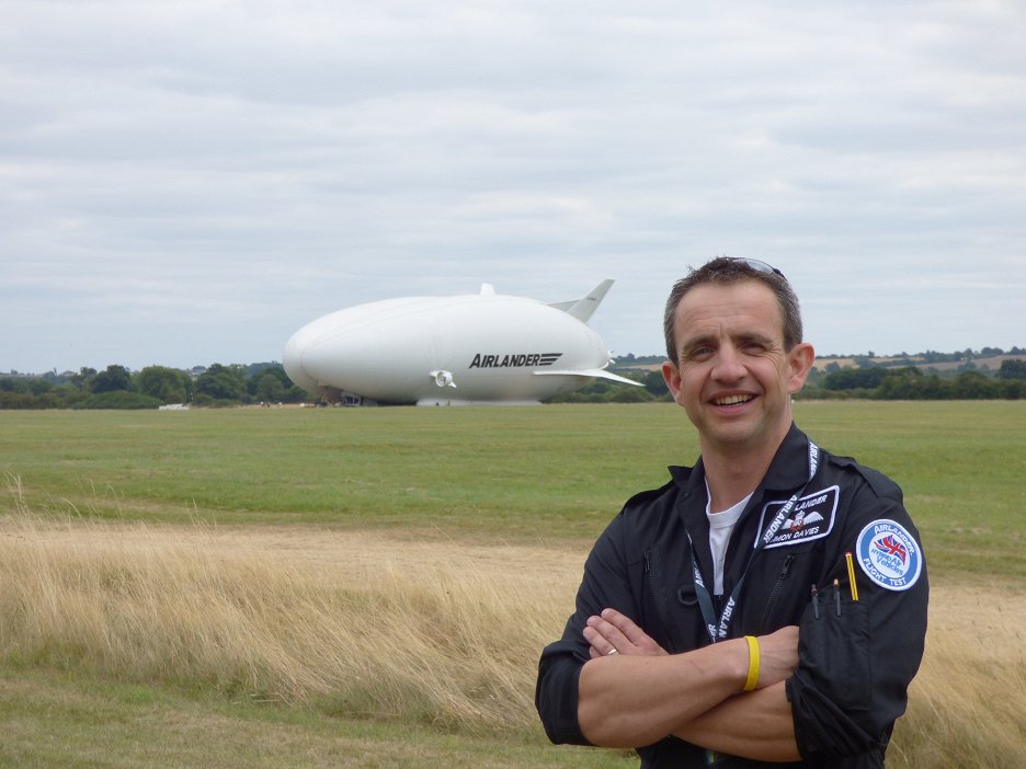 Fantastické inženýrství - Vzducholoď Airlander 10 (S03E10) (2017) | ČSFD.cz