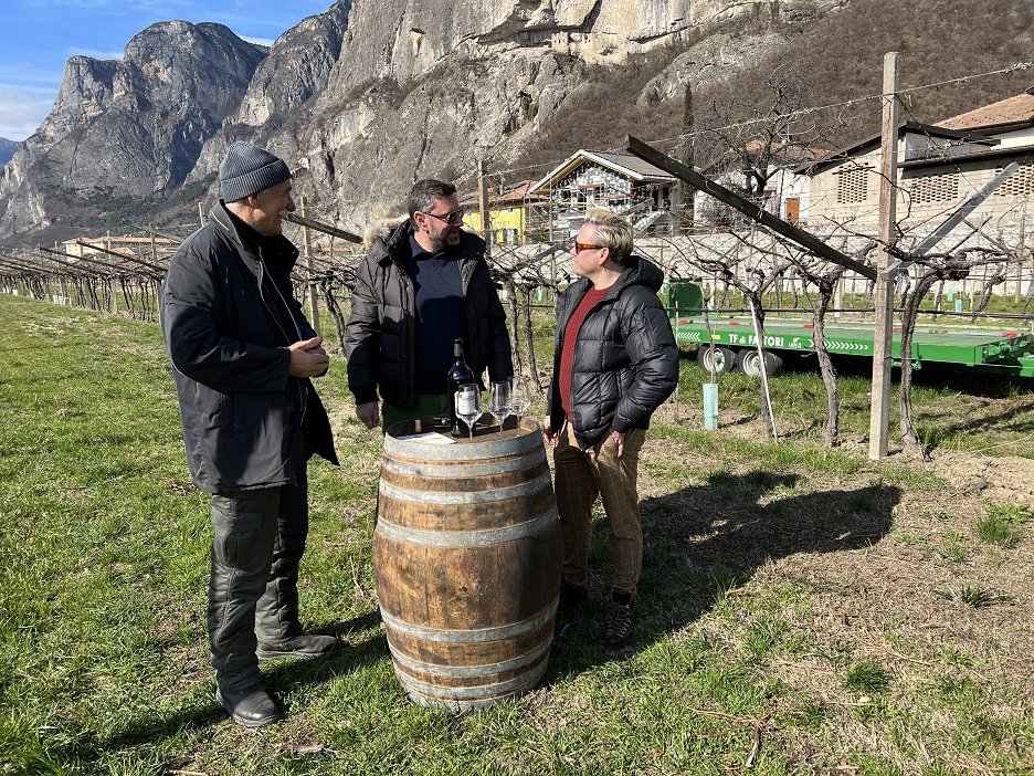 Manu a Matěj na horách - Údolími Slunce a Non (E08) (2023) | Creators ...