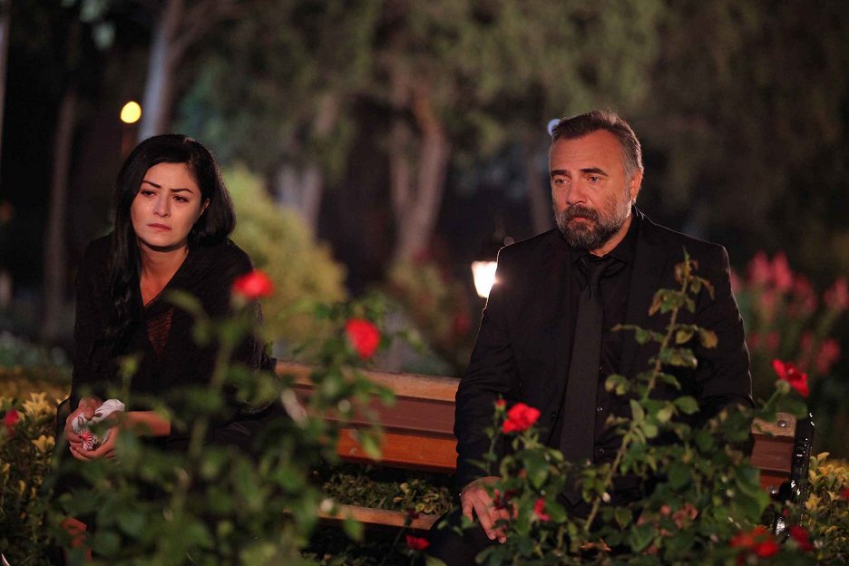 Eşkiya Dünyaya Hükümdar Olmaz - Episode 2 (S03E02) (2017) | ČSFD.cz