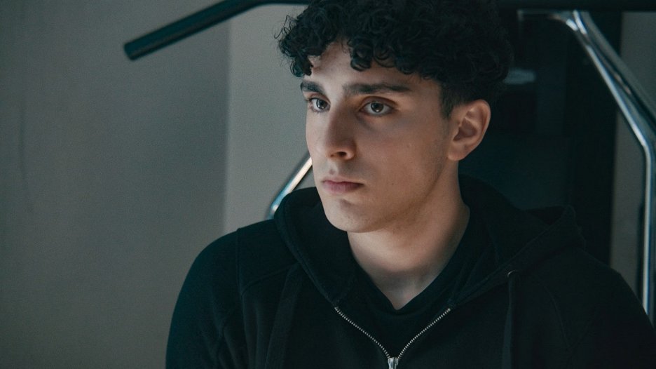 VGS - Benkpress (S02E19) (2023) | ČSFD.cz