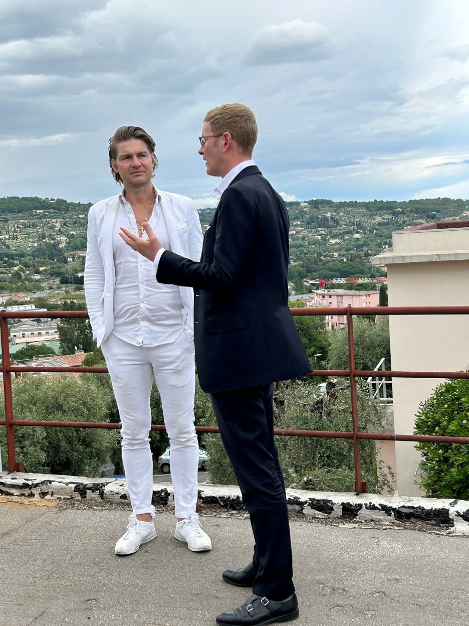 Jeremy Fragrance – Power, Baby! (2023) | ČSFD.cz