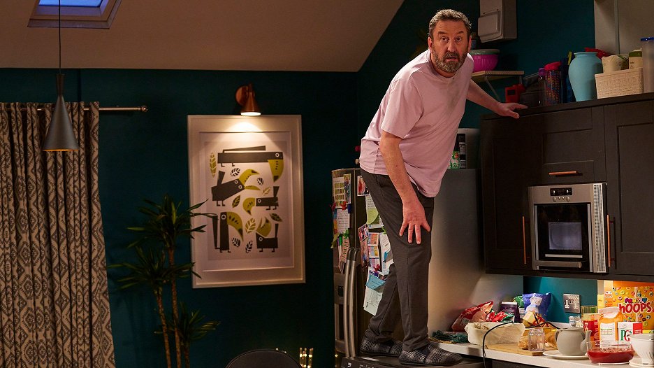 Not Going Out - Beep (S13E06) (2023) | ČSFD.cz