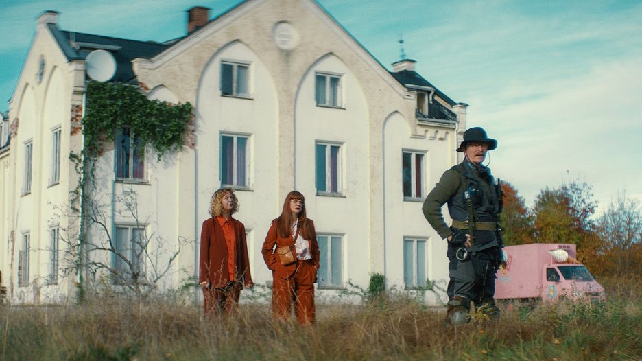 Dummedag - Ut og stjæle dumbier (E07) (2023) | ČSFD.cz