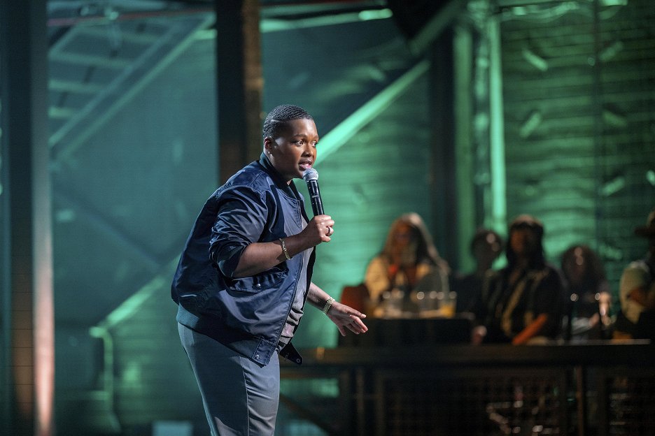 Sam Jay: Ber nebo nech bejt (2023) | ČSFD.cz