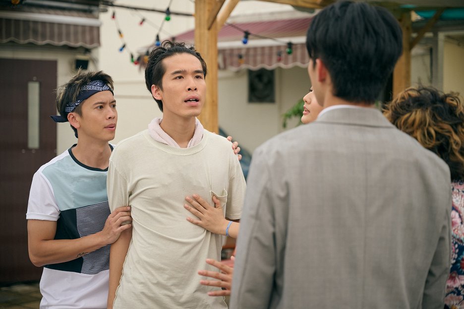 Love at First Lie (2024) | ČSFD.cz