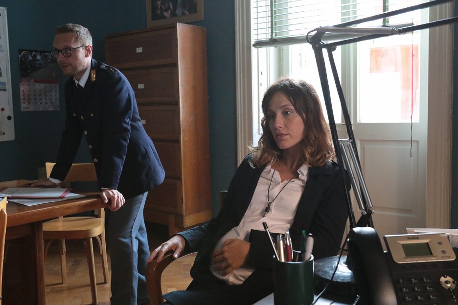 La Porta Rossa - Season 2 (S02) (2019) | ČSFD.cz