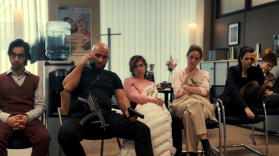 Testo - Chaos (E04) (2024) | ČSFD.cz