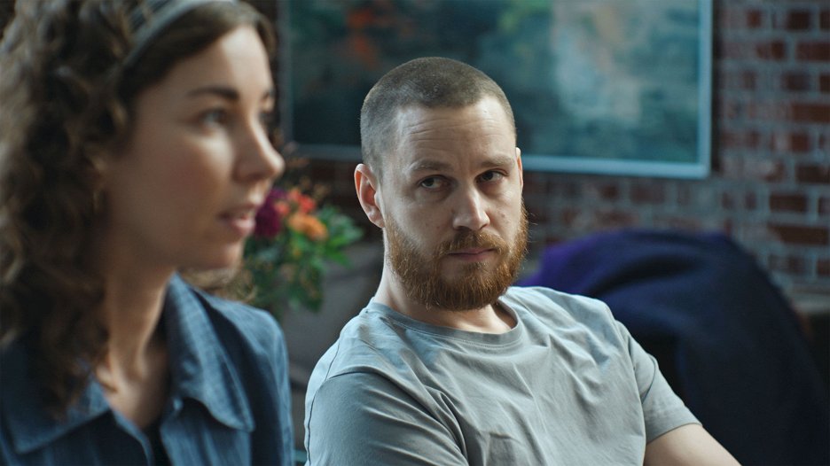 Bag Enhver Mand - Mus og mænd (E02) (2023) | ČSFD.cz