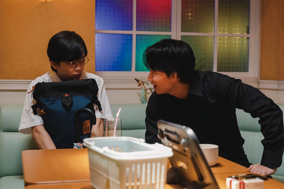 Karaoke Iko! (2024) | Galerie - Z filmu | ČSFD.cz