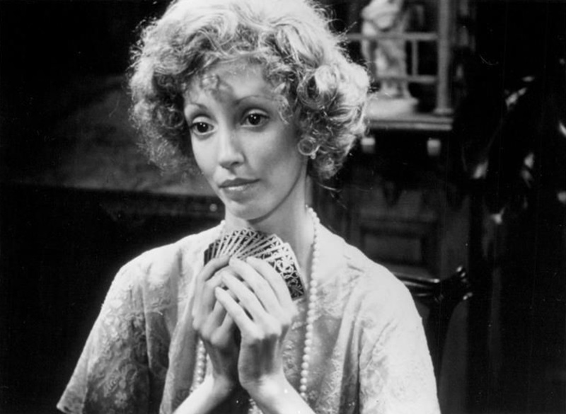 Bernice Bobs Her Hair (1976) | ČSFD.cz