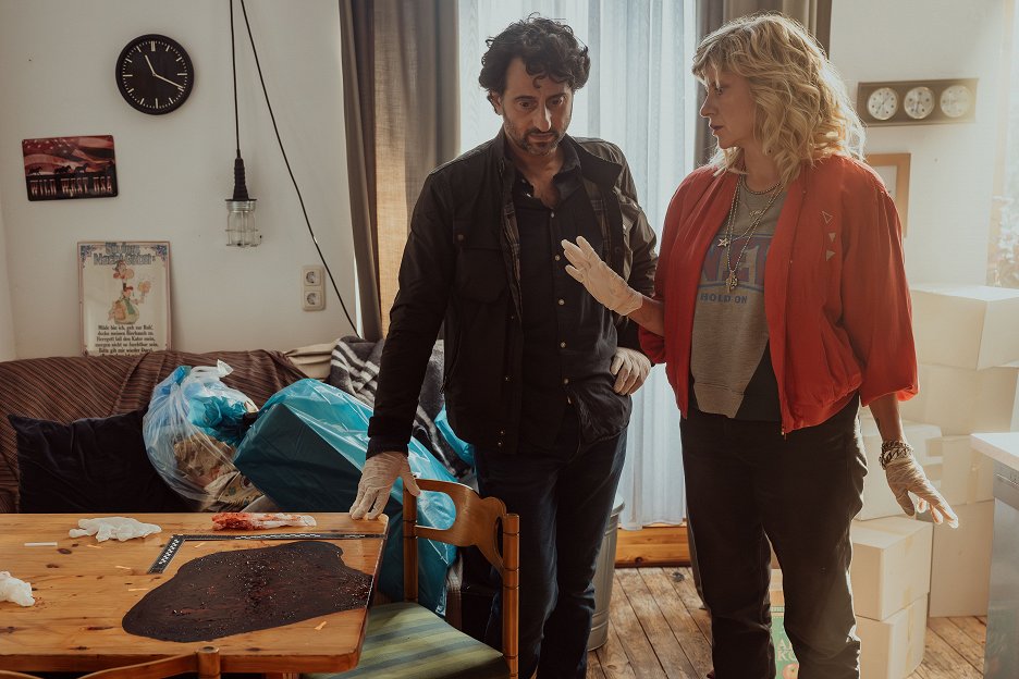 Die Neue und der Bulle – Ein Duisburg-Krimi - Plötzlich Bulle (E01 ...