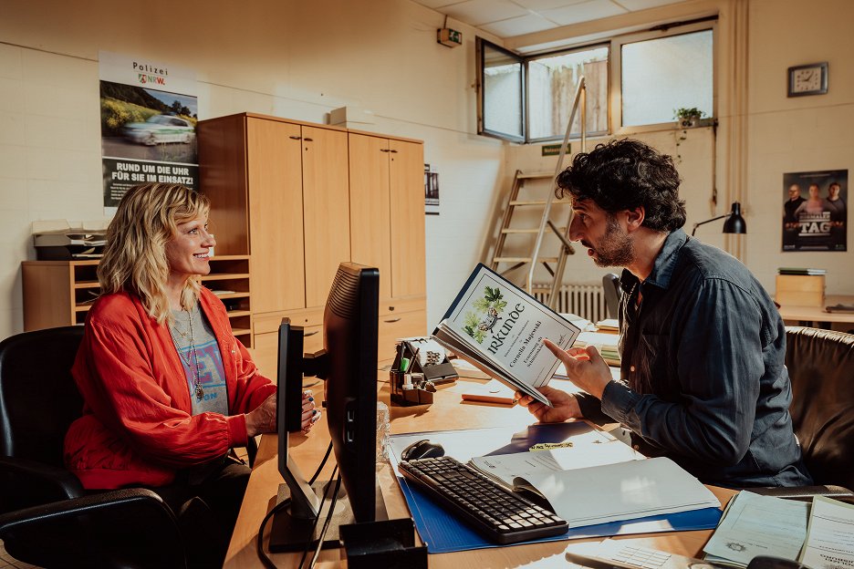 Die Neue und der Bulle – Ein Duisburg-Krimi - Plötzlich Bulle (E01 ...