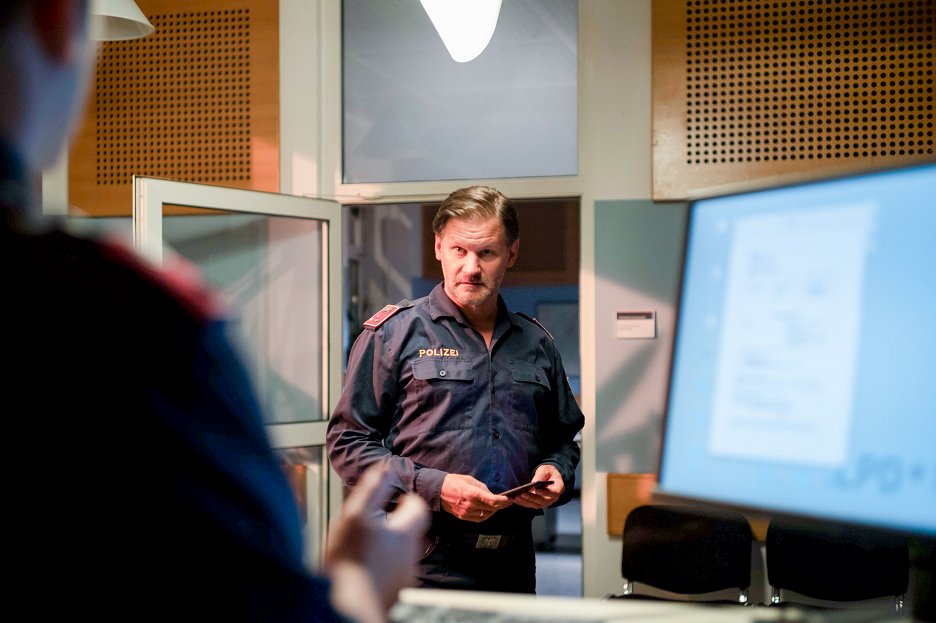 Biester - Episode 2 (E02) (2024) | ČSFD.cz