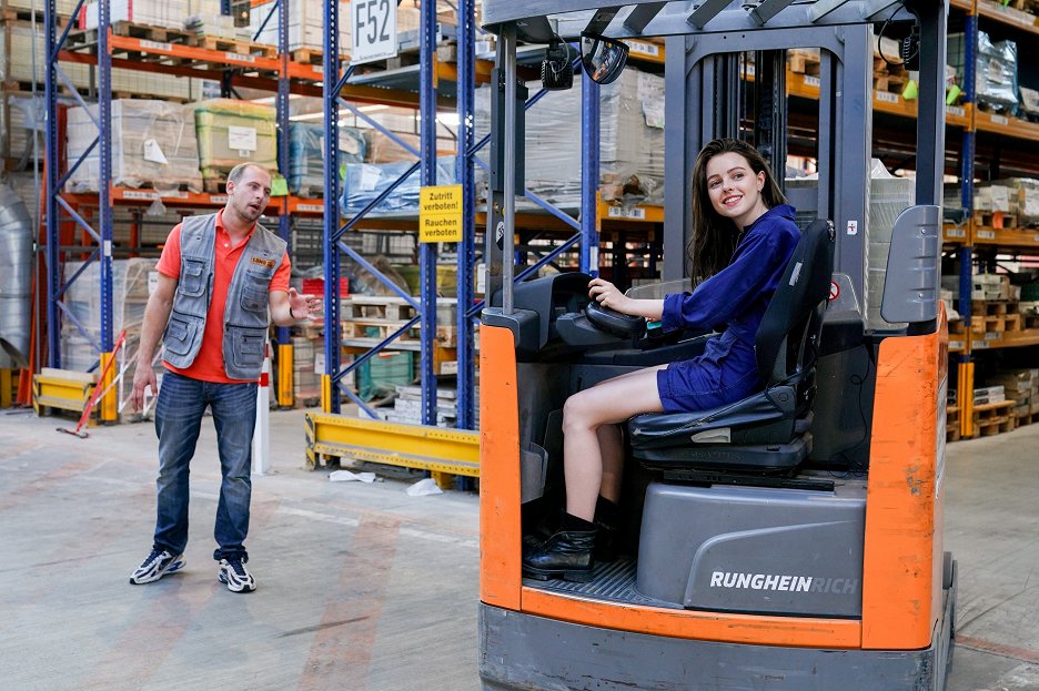 Biester - Episode 6 (E06) (2024) | ČSFD.cz