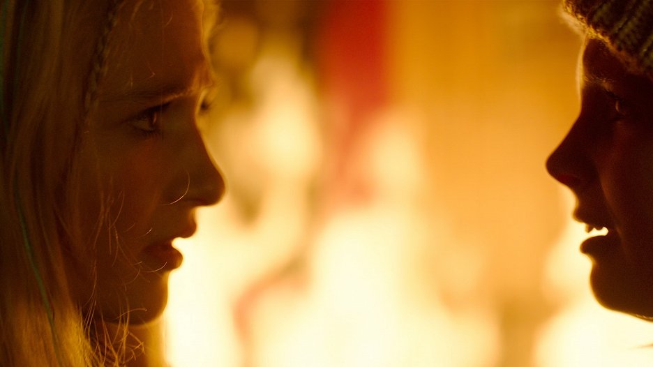 Gnist - Det brenner! (S01E01) (2023) | ČSFD.cz