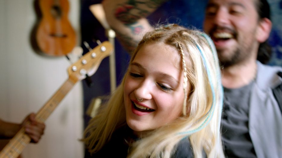 Gnist - Pappa (S01E08) (2023) | ČSFD.cz