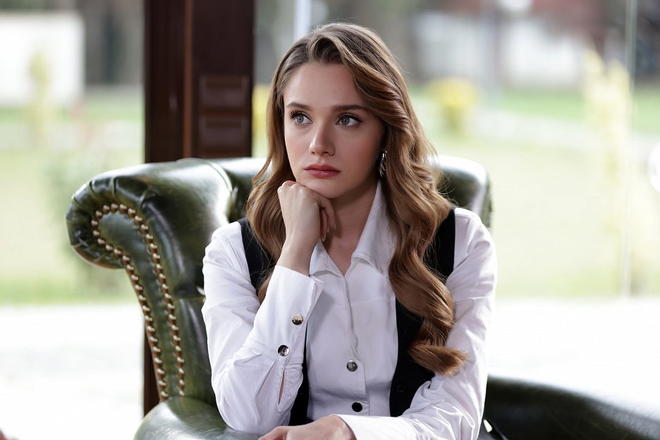 Hudutsuz Sevda - Episode 20 (E20) (2024) | ČSFD.cz