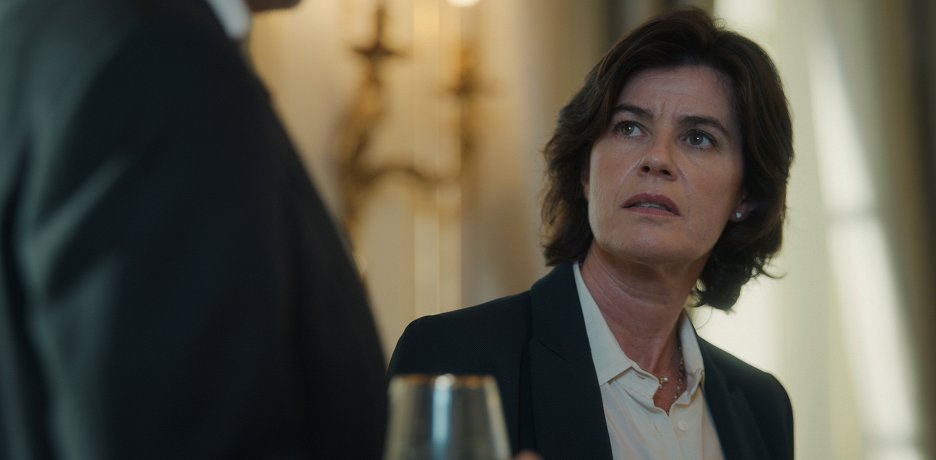 Spojka - Chaos (E02) (2023) | ČSFD.cz