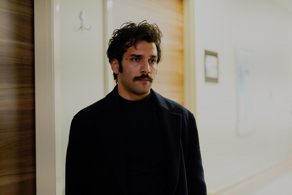 Sakla Beni - Episode 19 (E19) (2024) | ČSFD.cz