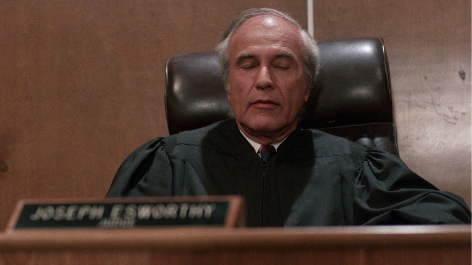 Hanging Heart (1989) | ČSFD.cz