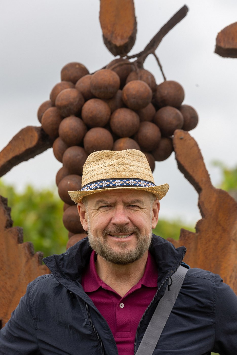 Krajinou vína po Slovensku - Z Nitry všemi směry (E03) (2024) | ČSFD.cz