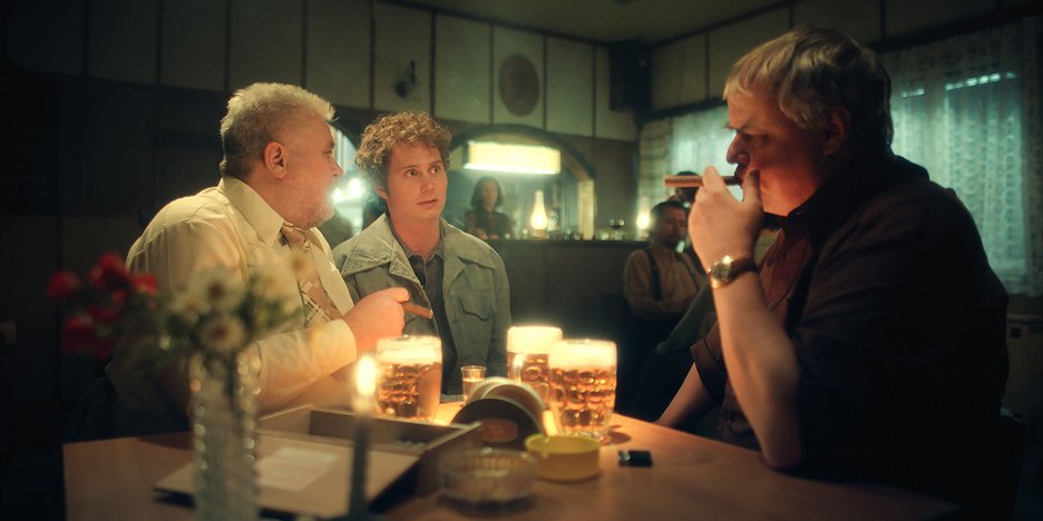 Disko 76 - Episode 1 (E01) (2024) | ČSFD.cz