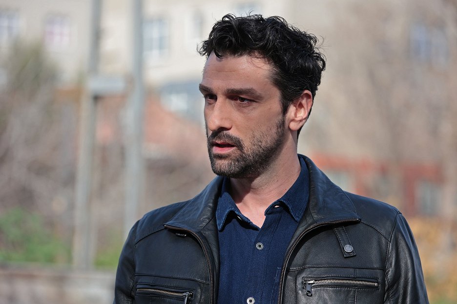 Gaddar - Episode 9 (E09) (2024) | ČSFD.cz