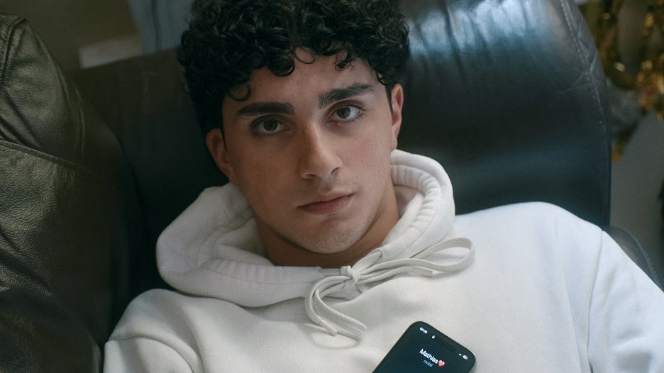 VGS - I lyset (S03E22) (2024) | ČSFD.cz