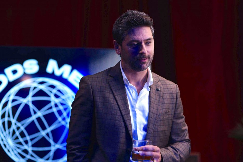 Ztroskotané manželky (2024) | ČSFD.cz