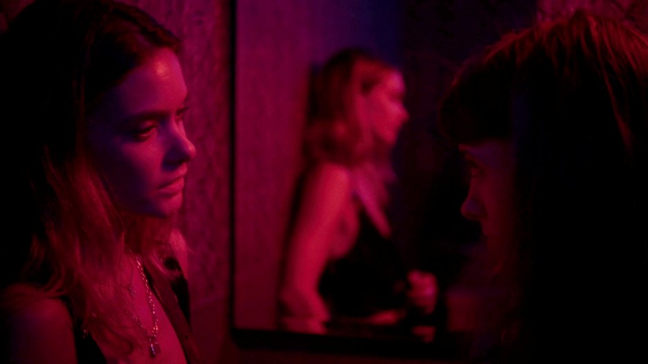 Chestnut (2023) | ČSFD.cz