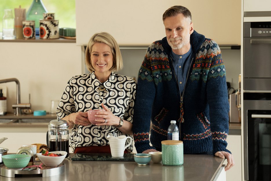 Trying - Jako mrtvý brouk (S04E02) (2024) | ČSFD.cz