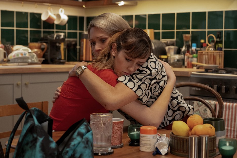 Trying - Ghosting (S04E02) (2024) | ČSFD.cz