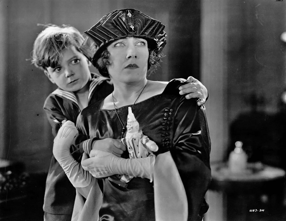 The Impossible Mrs. Bellew (1922) | ČSFD.cz
