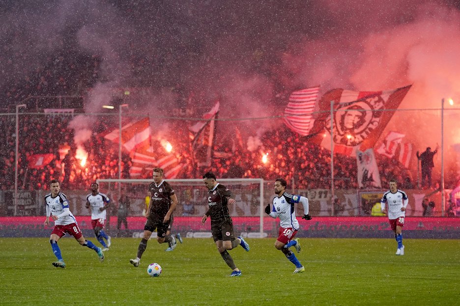 Inside Ultras – Mehr als Fußball (2024) | ČSFD.cz